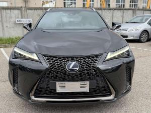 Black Lexus UX 250h 2019 in Vilnius, with an engine capacity of 1.99 L and mileage of 63 thousand km for 23700 €, photo 6 on AUTOMOTO.COM.LV