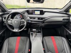 Black Lexus UX 250h 2019 in Vilnius, with an engine capacity of 1.99 L and mileage of 63 thousand km for 23700 €, photo 21 on AUTOMOTO.COM.LV
