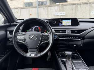 Black Lexus UX 250h 2019 in Vilnius, with an engine capacity of 1.99 L and mileage of 63 thousand km for 23700 €, photo 22 on AUTOMOTO.COM.LV