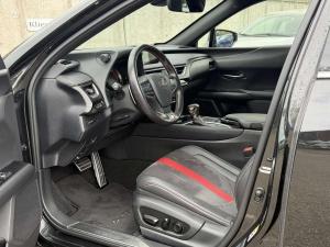 Black Lexus UX 250h 2019 in Vilnius, with an engine capacity of 1.99 L and mileage of 63 thousand km for 23700 €, photo 28 on AUTOMOTO.COM.LV