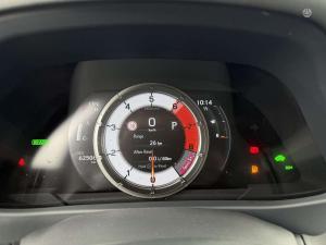 Black Lexus UX 250h 2019 in Vilnius, with an engine capacity of 1.99 L and mileage of 63 thousand km for 23700 €, photo 36 on AUTOMOTO.COM.LV