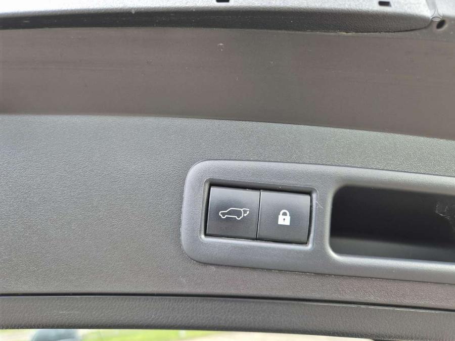 Black Lexus UX 250h 2019 in Panevezys, with an engine capacity of 1.99 L and mileage of 115 thousand km for 23800 €, photo 14 on AUTOMOTO.COM.LV