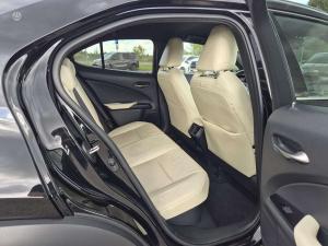 Black Lexus UX 250h 2019 in Panevezys, with an engine capacity of 1.99 L and mileage of 115 thousand km for 23800 €, photo 15 on AUTOMOTO.COM.LV