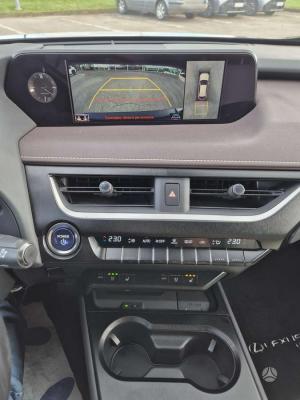Black Lexus UX 250h 2019 in Panevezys, with an engine capacity of 1.99 L and mileage of 115 thousand km for 23800 €, photo 19 on AUTOMOTO.COM.LV