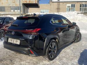 Melns Lexus UX 250h 2020 Viļņa, ar dzinēja tilpumu 1.99 L un nobraukumu 135 tūkst. km par 23000 €, foto 9 vietnē AUTOMOTO.COM.LV