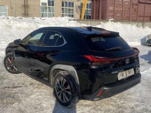 Melns Lexus UX 250h 2020 Viļņa, ar dzinēja tilpumu 1.99 L un nobraukumu 135 tūkst. km par 23000 €, foto 13 vietnē AUTOMOTO.COM.LV
