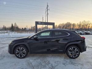 Black Lexus UX 250h 2020 in Panevezys, with an engine capacity of 1.99 L and mileage of 86 thousand km for 21900 €, photo 8 on AUTOMOTO.COM.LV