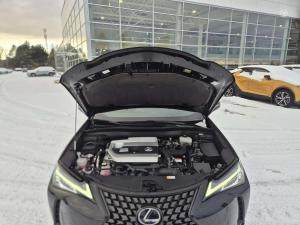 Black Lexus UX 250h 2020 in Panevezys, with an engine capacity of 1.99 L and mileage of 86 thousand km for 21900 €, photo 30 on AUTOMOTO.COM.LV