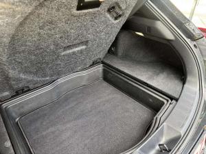 Melns Lexus UX 250h 2020 Daugavpils, ar dzinēja tilpumu 1.99 L un nobraukumu 131 tūkst. km par 21299 €, foto 15 vietnē AUTOMOTO.COM.LV
