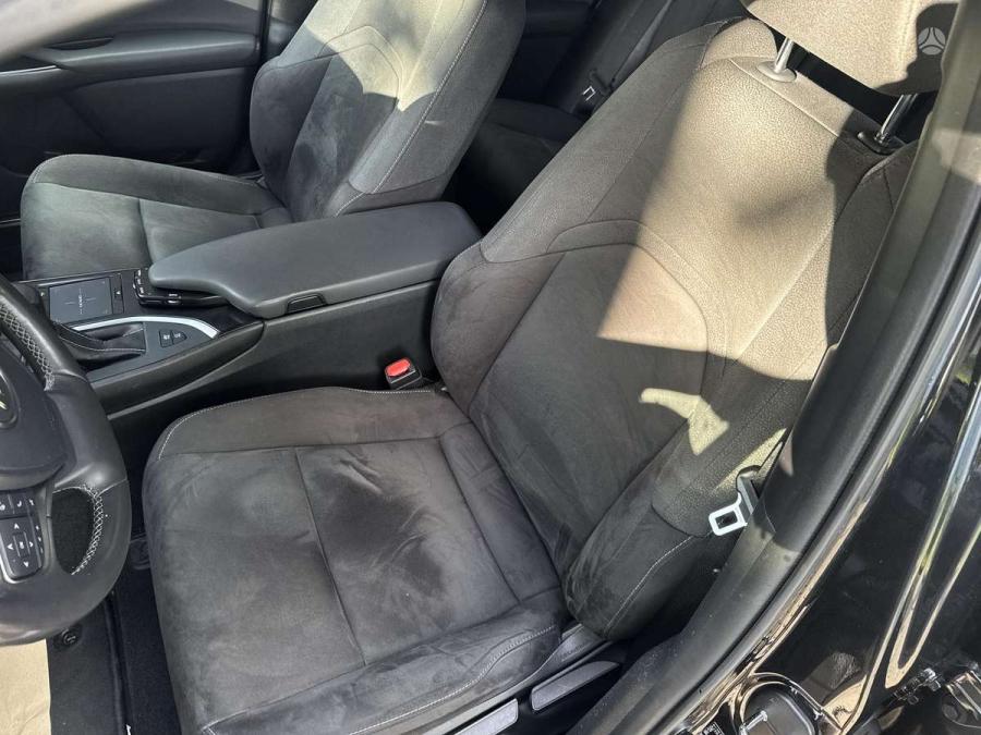 Melns Lexus UX 250h 2020 Daugavpils, ar dzinēja tilpumu 1.99 L un nobraukumu 131 tūkst. km par 21299 €, foto 20 vietnē AUTOMOTO.COM.LV