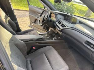 Melns Lexus UX 250h 2020 Daugavpils, ar dzinēja tilpumu 1.99 L un nobraukumu 131 tūkst. km par 21299 €, foto 24 vietnē AUTOMOTO.COM.LV