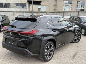 Melns Lexus UX 250h 2020 Viļņa, ar dzinēja tilpumu 2.00 L un nobraukumu 72 tūkst. km par 23000 €, foto 8 vietnē AUTOMOTO.COM.LV