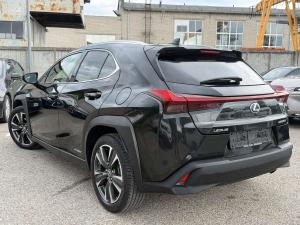 Melns Lexus UX 250h 2020 Viļņa, ar dzinēja tilpumu 2.00 L un nobraukumu 72 tūkst. km par 23000 €, foto 12 vietnē AUTOMOTO.COM.LV