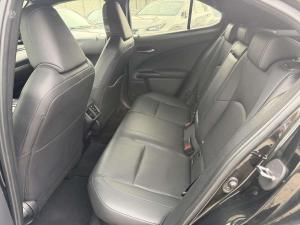 Melns Lexus UX 250h 2020 Viļņa, ar dzinēja tilpumu 2.00 L un nobraukumu 72 tūkst. km par 23000 €, foto 14 vietnē AUTOMOTO.COM.LV