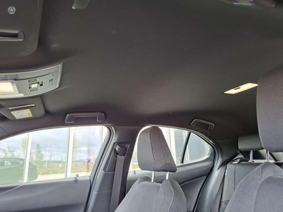 Melns Lexus UX 250h 2020 Viļņa, ar dzinēja tilpumu 2.00 L un nobraukumu 130 tūkst. km par 19500 €, foto 20 vietnē AUTOMOTO.COM.LV
