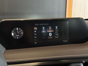 Black Lexus UX 250h 2020 in Kaunas, with an engine capacity of 1.98 L and mileage of 110 thousand km for 24390 €, photo 33 on AUTOMOTO.COM.LV