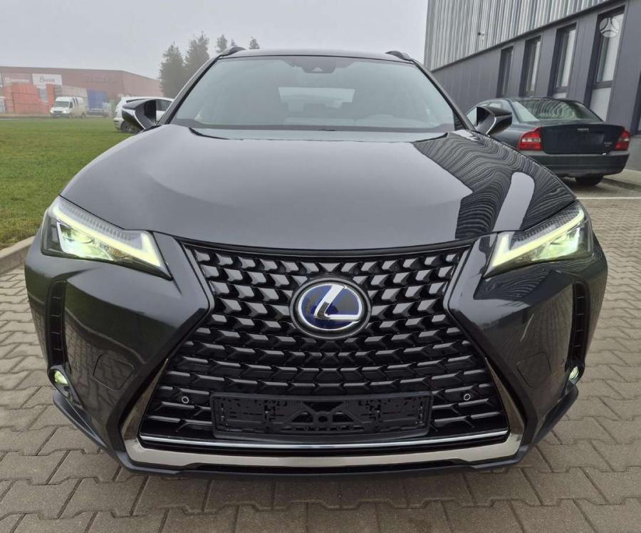 Melns Lexus UX 250h 2021 Panevēža, ar dzinēja tilpumu 1.99 L un nobraukumu 149 tūkst. km par 19899 €, foto 8 vietnē AUTOMOTO.COM.LV