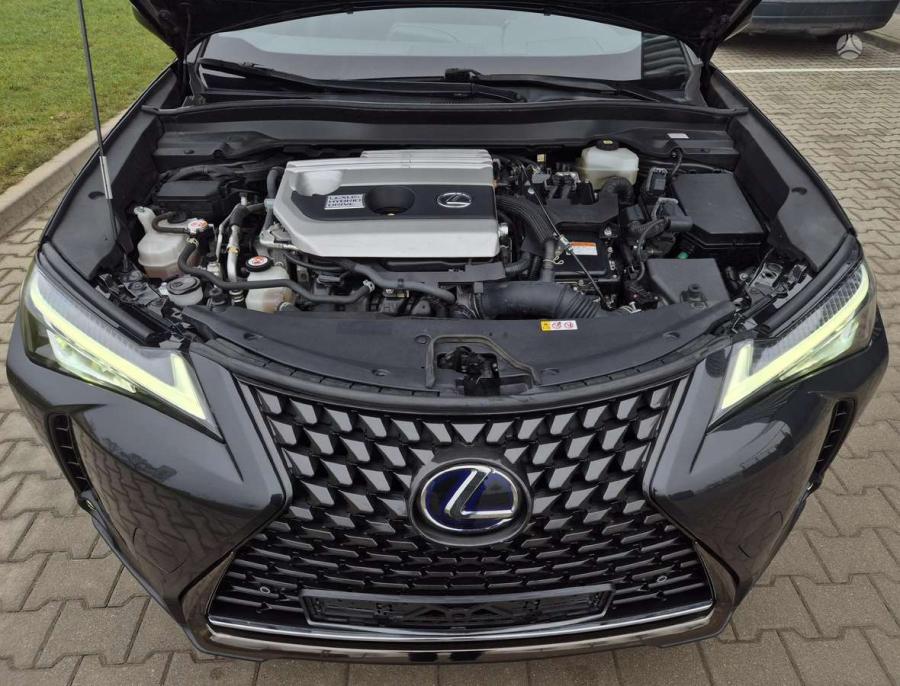 Melns Lexus UX 250h 2021 Panevēža, ar dzinēja tilpumu 1.99 L un nobraukumu 149 tūkst. km par 19899 €, foto 28 vietnē AUTOMOTO.COM.LV