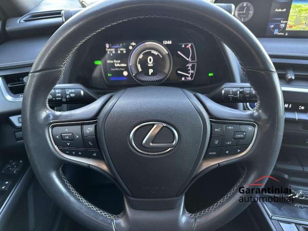 Melns Lexus UX 250h 2021 Viļņa, ar dzinēja tilpumu 1.99 L un nobraukumu 156 tūkst. km par 22750 €, foto 6 vietnē AUTOMOTO.COM.LV