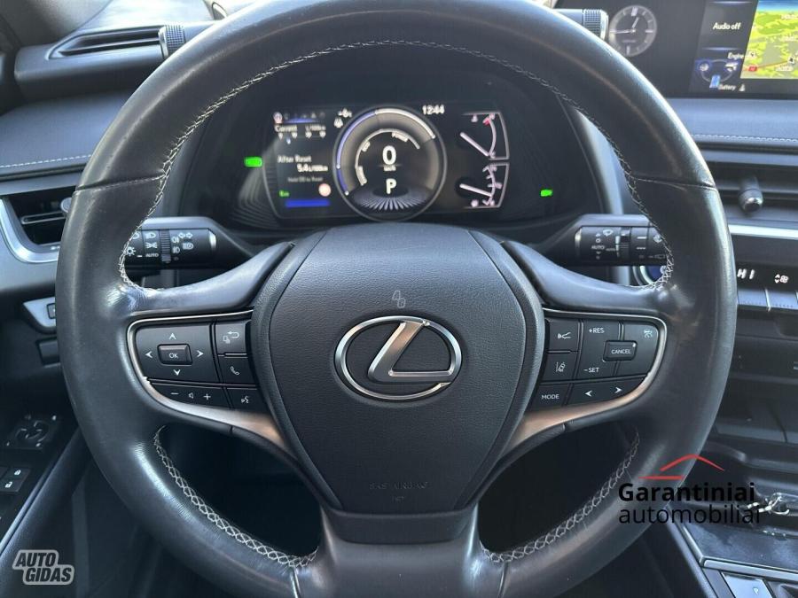 Melns Lexus UX 250h 2021 Avižieniai, ar dzinēja tilpumu 2.00 L un nobraukumu 156 tūkst. km par 22750 €, foto 6 vietnē AUTOMOTO.COM.LV