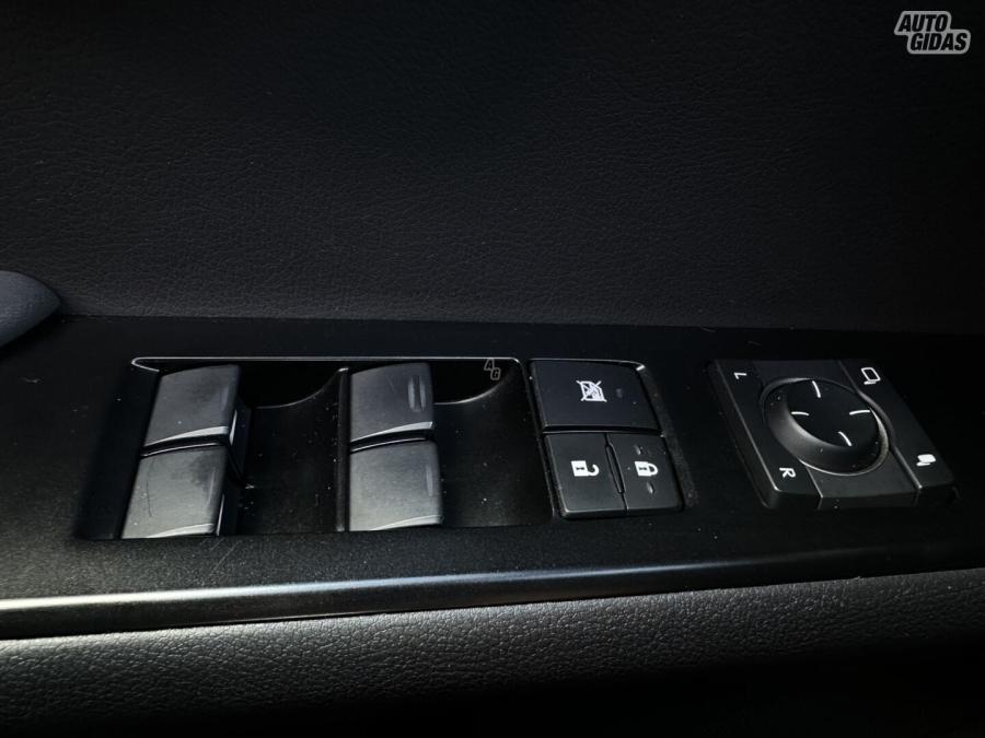 Черный Лексус UX 250h 2021 в Авиженяй, объемом двигателя 2.00 л и пробегом 41 тыс. км за 25950 €, фото 24 на AUTOMOTO.COM.LV