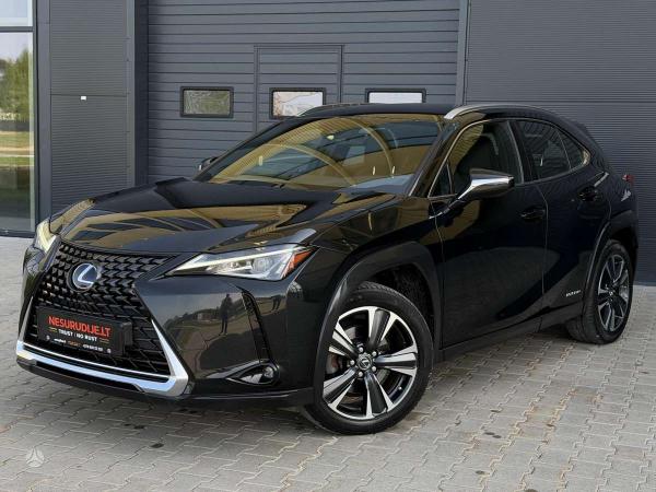 Melns Lexus UX 250h 2021 Viļņa, ar dzinēja tilpumu 1.99 L un nobraukumu 125 tūkst. km par 21777 €, foto  vietnē AUTOMOTO.COM.LV