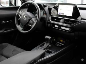 Черный Лексус UX 250h 2022 в Вильнюс, объемом двигателя 1.99 л и пробегом 49 тыс. км за 28250 €, фото 9 на AUTOMOTO.COM.LV