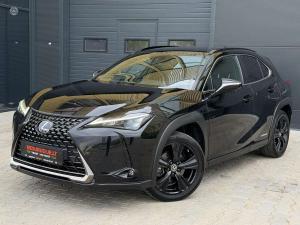 Black Lexus UX 250h 2022 in Vilnius, with an engine capacity of 1.99 L and mileage of 116 thousand km for 23999 €, photo  on AUTOMOTO.COM.LV