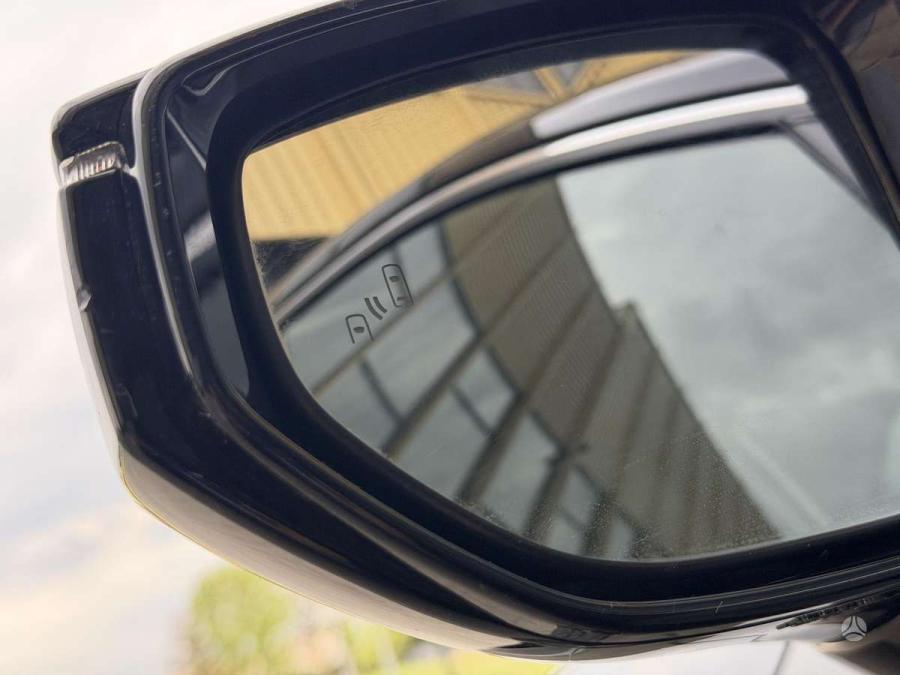 Melns Lexus UX 250h 2022 Viļņa, ar dzinēja tilpumu 1.99 L un nobraukumu 116 tūkst. km par 23999 €, foto 18 vietnē AUTOMOTO.COM.LV