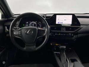 Черный Лексус UX 250h 2022 в Вильнюс, объемом двигателя 1.99 л и пробегом 146 тыс. км за 24900 €, фото 10 на AUTOMOTO.COM.LV