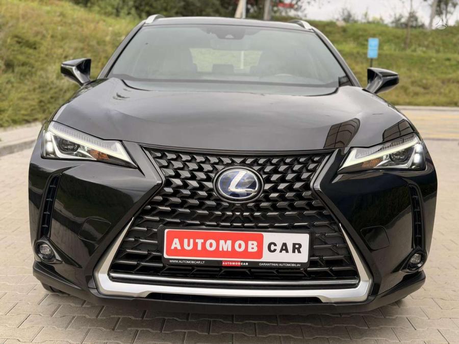 Melns Lexus UX 250h 2022 Viļņa, ar dzinēja tilpumu 1.99 L un nobraukumu 31 tūkst. km par 25350 €, foto 4 vietnē AUTOMOTO.COM.LV