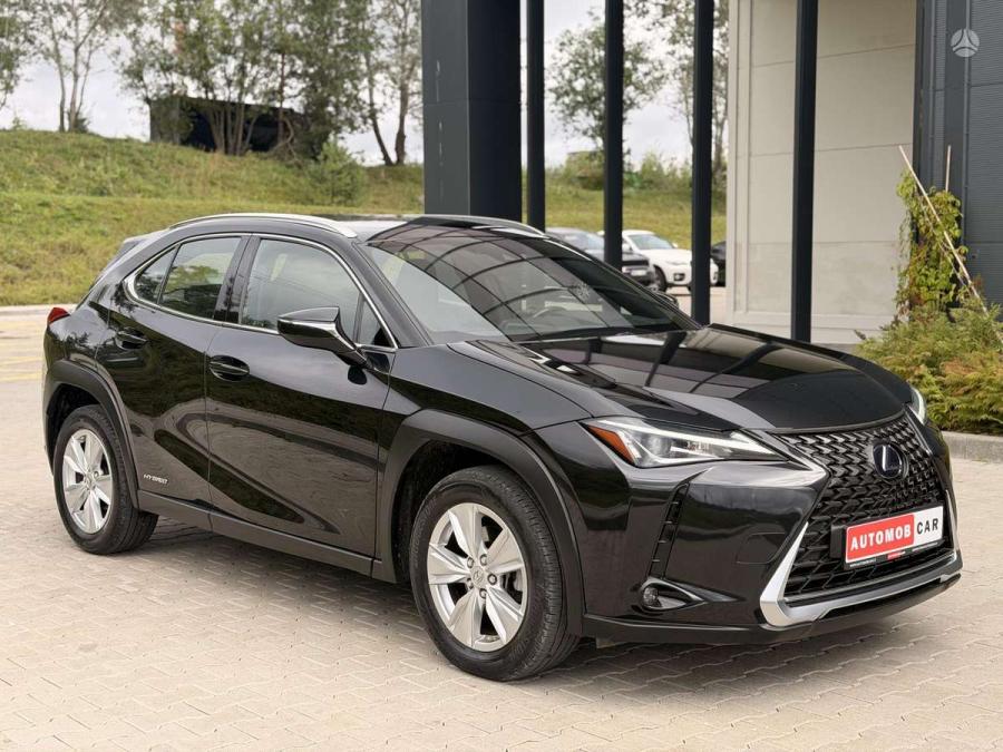 Melns Lexus UX 250h 2022 Viļņa, ar dzinēja tilpumu 1.99 L un nobraukumu 31 tūkst. km par 25350 €, foto 6 vietnē AUTOMOTO.COM.LV