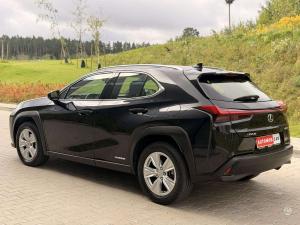 Melns Lexus UX 250h 2022 Viļņa, ar dzinēja tilpumu 1.99 L un nobraukumu 31 tūkst. km par 25350 €, foto 12 vietnē AUTOMOTO.COM.LV