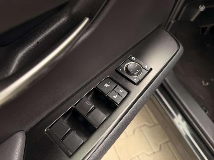 Melns Lexus UX 250h 2022 Viļņa, ar dzinēja tilpumu 1.99 L un nobraukumu 31 tūkst. km par 25350 €, foto 26 vietnē AUTOMOTO.COM.LV