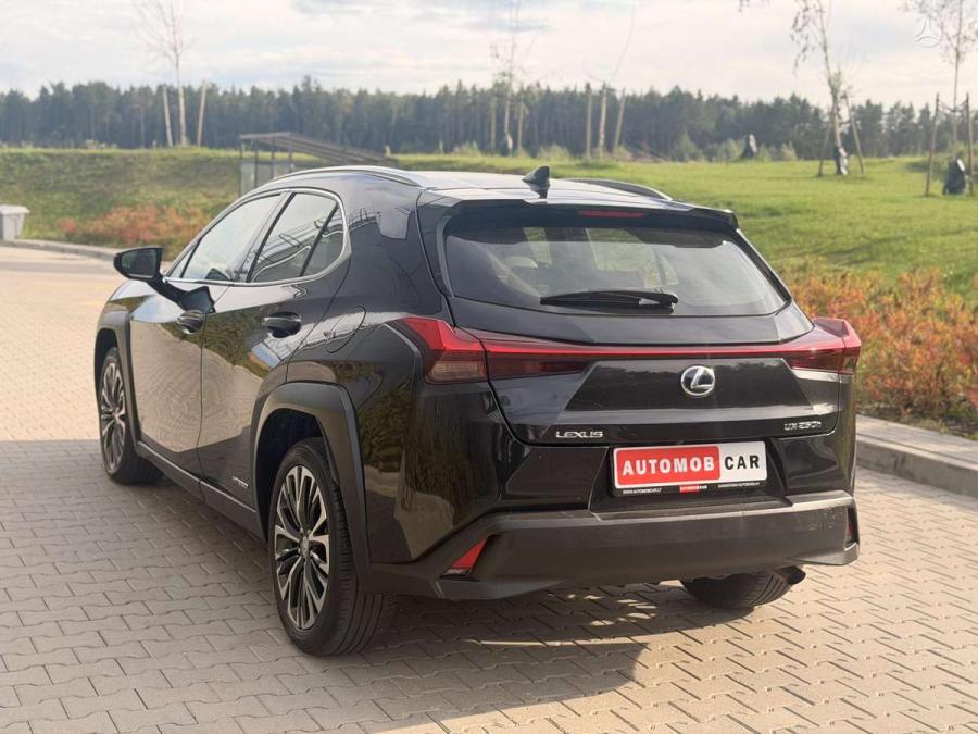 Melns Lexus UX 250h 2022 Viļņa, ar dzinēja tilpumu 1.99 L un nobraukumu 31 tūkst. km par 25950 €, foto 11 vietnē AUTOMOTO.COM.LV