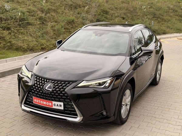 Black Lexus UX 250h 2022 in Vilnius, with an engine capacity of 0.00 L and mileage of 251 thousand km for 18950 €, photo 3 on AUTOMOTO.COM.LV