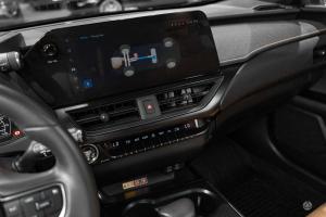 Черный Лексус UX 250h 2023 в Рига, объемом двигателя 1.99 л и пробегом 35 тыс. км за 34500 €, фото 27 на AUTOMOTO.COM.LV