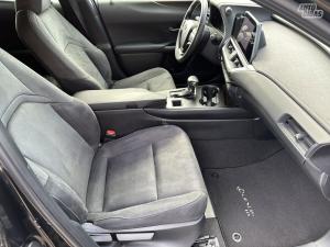 Black Lexus UX 250h 2023 in Avizieniai, with an engine capacity of 2.00 L and mileage of 101 thousand km for 24950 €, photo 5 on AUTOMOTO.COM.LV