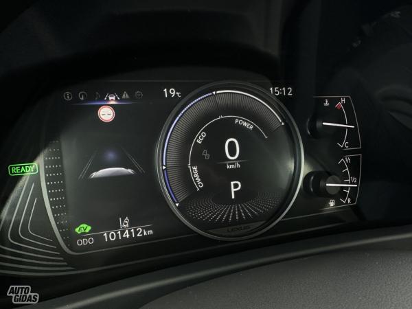 Black Lexus UX 250h 2023 in Avizieniai, with an engine capacity of 2.00 L and mileage of 101 thousand km for 24950 €, photo 8 on AUTOMOTO.COM.LV