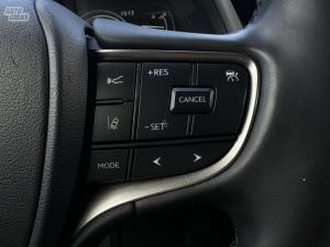 Black Lexus UX 250h 2023 in Avizieniai, with an engine capacity of 2.00 L and mileage of 101 thousand km for 24950 €, photo 12 on AUTOMOTO.COM.LV