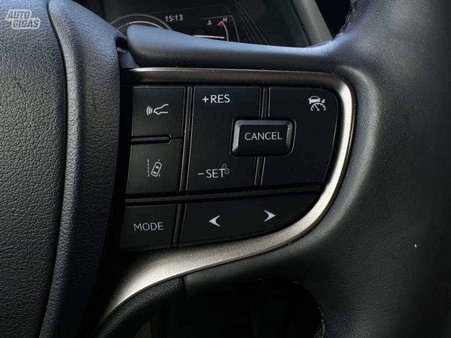 Black Lexus UX 250h 2023 in Avizieniai, with an engine capacity of 2.00 L and mileage of 101 thousand km for 24950 €, photo 12 on AUTOMOTO.COM.LV