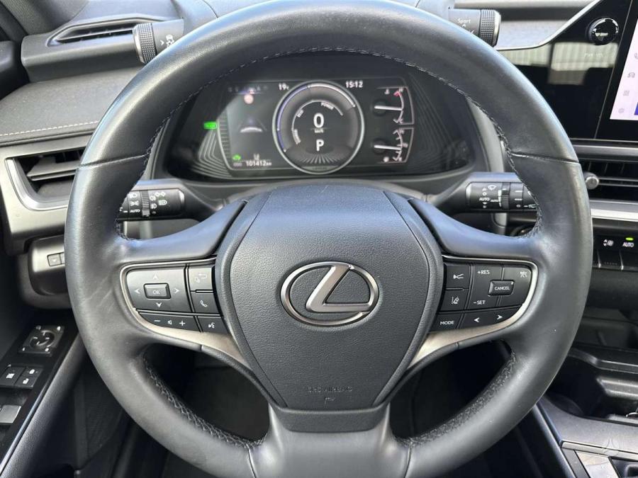 Melns Lexus UX 250h 2023 Viļņa, ar dzinēja tilpumu 2.00 L un nobraukumu 101 tūkst. km par 24950 €, foto 7 vietnē AUTOMOTO.COM.LV