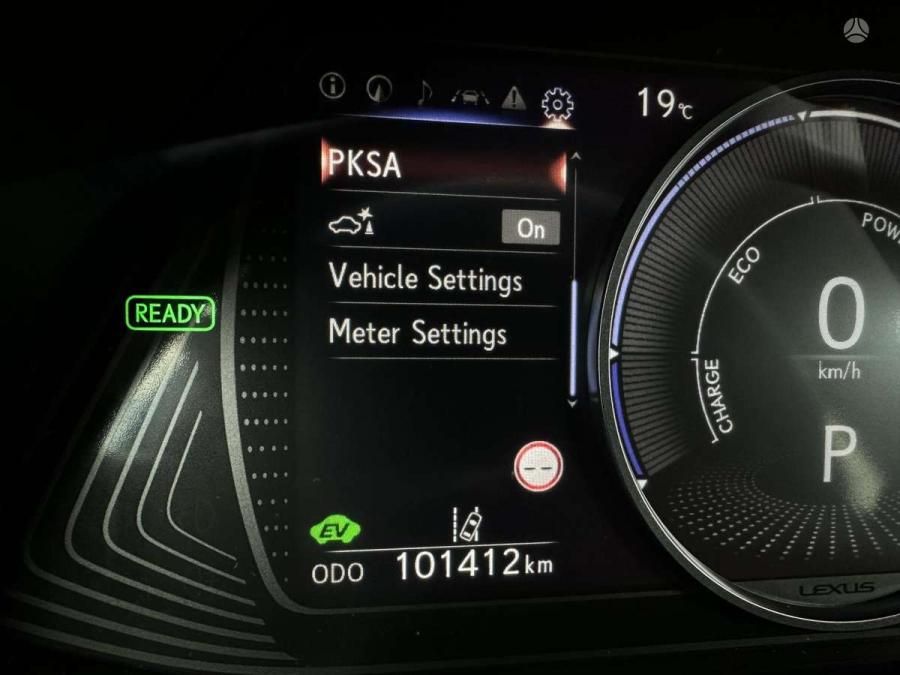 Melns Lexus UX 250h 2023 Viļņa, ar dzinēja tilpumu 2.00 L un nobraukumu 101 tūkst. km par 24950 €, foto 10 vietnē AUTOMOTO.COM.LV