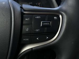 Melns Lexus UX 250h 2023 Viļņa, ar dzinēja tilpumu 2.00 L un nobraukumu 101 tūkst. km par 24950 €, foto 12 vietnē AUTOMOTO.COM.LV