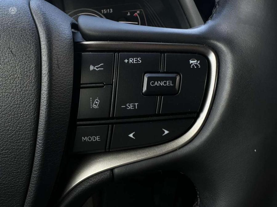 Melns Lexus UX 250h 2023 Viļņa, ar dzinēja tilpumu 2.00 L un nobraukumu 101 tūkst. km par 24950 €, foto 12 vietnē AUTOMOTO.COM.LV