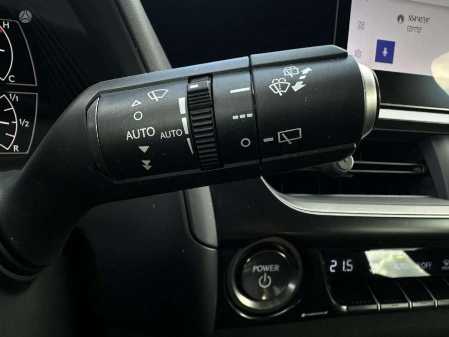 Melns Lexus UX 250h 2023 Viļņa, ar dzinēja tilpumu 2.00 L un nobraukumu 101 tūkst. km par 24950 €, foto 14 vietnē AUTOMOTO.COM.LV