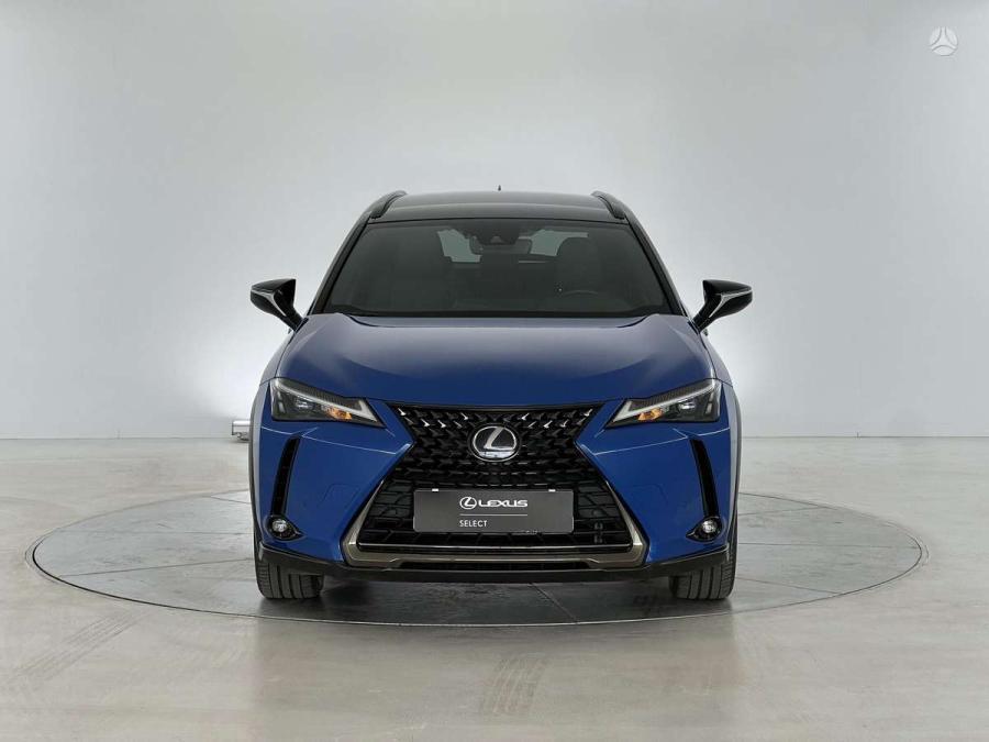 Blue Lexus UX 250h 2021 in Vilnius, with an engine capacity of 1.99 L and mileage of 124 thousand km for 24900 €, photo 6 on AUTOMOTO.COM.LV