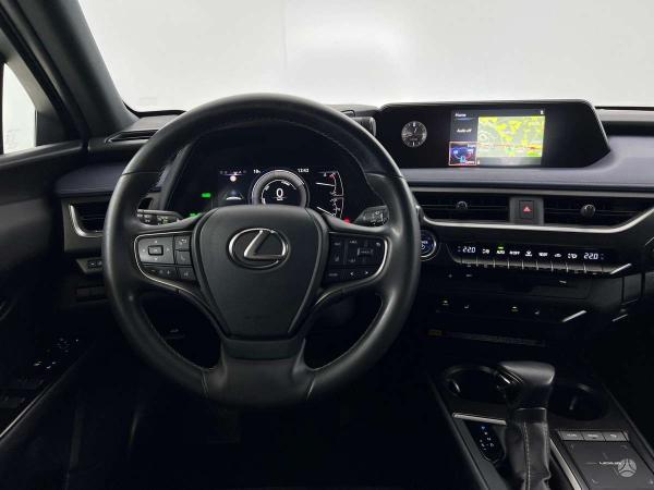 Синий Лексус UX 250h 2021 в Вильнюс, объемом двигателя 1.99 л и пробегом 124 тыс. км за 24900 €, фото 9 на AUTOMOTO.COM.LV