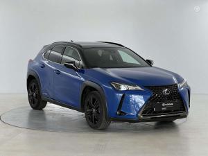 Blue Lexus UX 250h 2021 in Vilnius, with an engine capacity of 1.99 L and mileage of 124 thousand km for 24900 €, photo 19 on AUTOMOTO.COM.LV