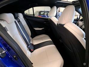 Синий Лексус UX 250h 2022 в Вильнюс, объемом двигателя 1.99 л и пробегом 23 тыс. км за 29999 €, фото 8 на AUTOMOTO.COM.LV